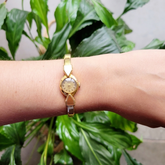 Allaine | Accessories | Vintage 2 Micron Gold Allaine 2 Jewels Dainty ...